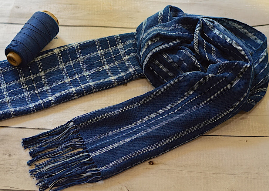 Sir Isaac Newton's love for Indigo! – Shuttles and Needles